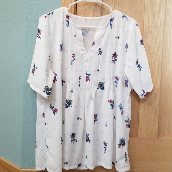 Tops | Super Cute Top | Poshmark